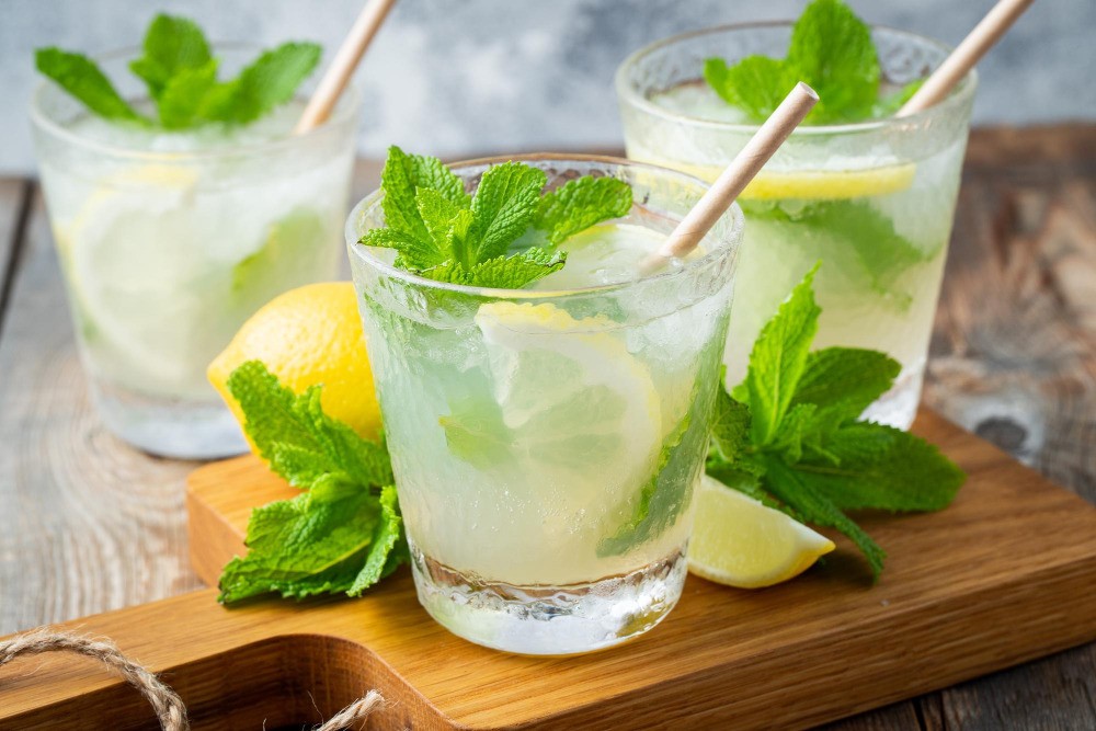 Easy cardamom mint iced tea Recipe - WarningSugaryGoodness